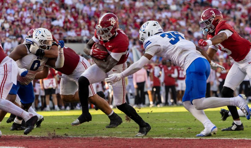 Oregon is back in the top five of the AP Top 25 poll, Alabama No. 10 ...