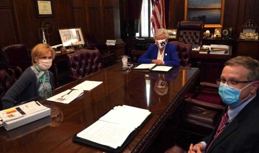 White House COVID-19 task force coordinator meets with Ivey, other ...