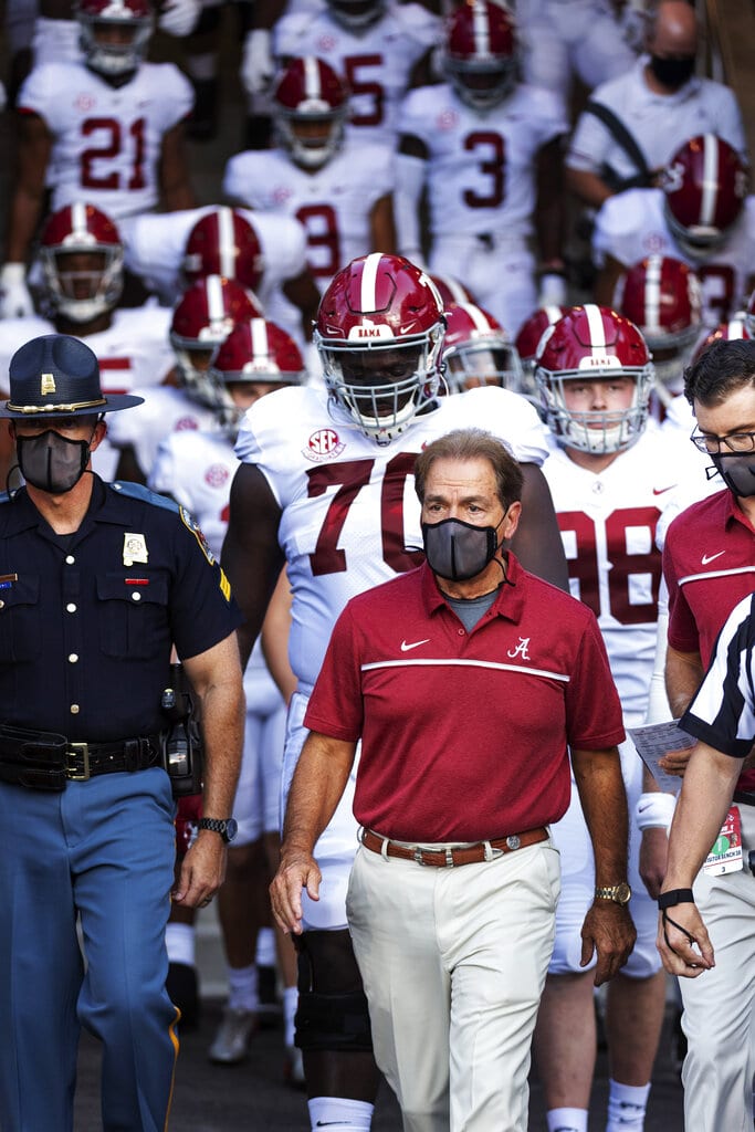 Tuscaloosa enforcing bar crowd limits as football returns - Alabama ...
