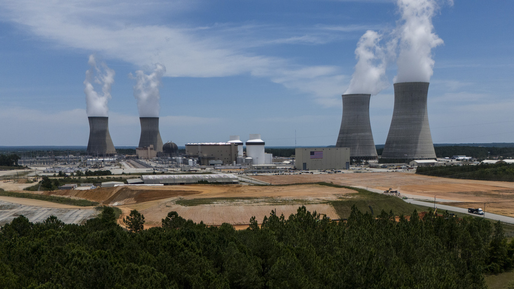 US Energy Secretary calls for more nuclear power while celebrating $35 billion Georgia reactors ...