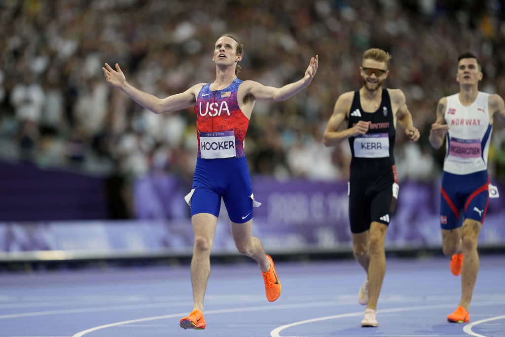 American Cole Hocker pulls Olympic shocker in men's 1,500 - Alabama ...