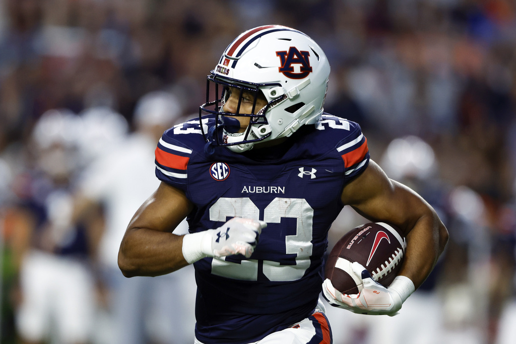 New QB Hank Brown throws for 4 TDs, leads Auburn to 45-19 win over New ...
