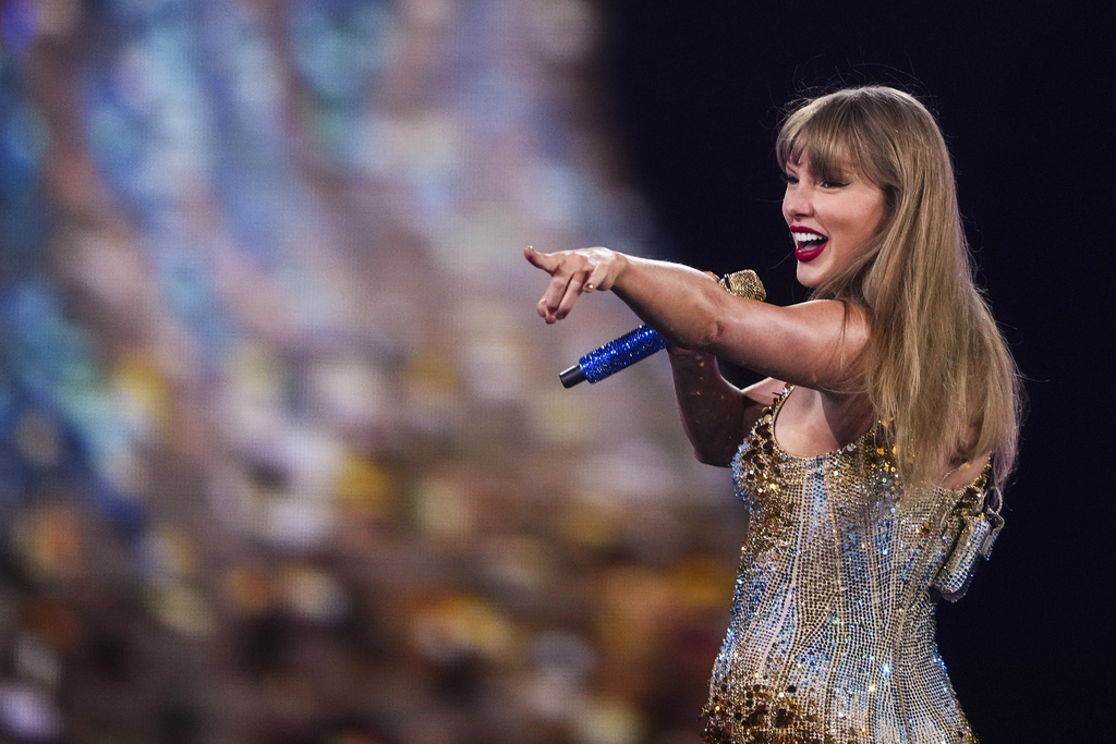 Taylor Swift’s Eras Tour ends by shattering own record, grossing an ...