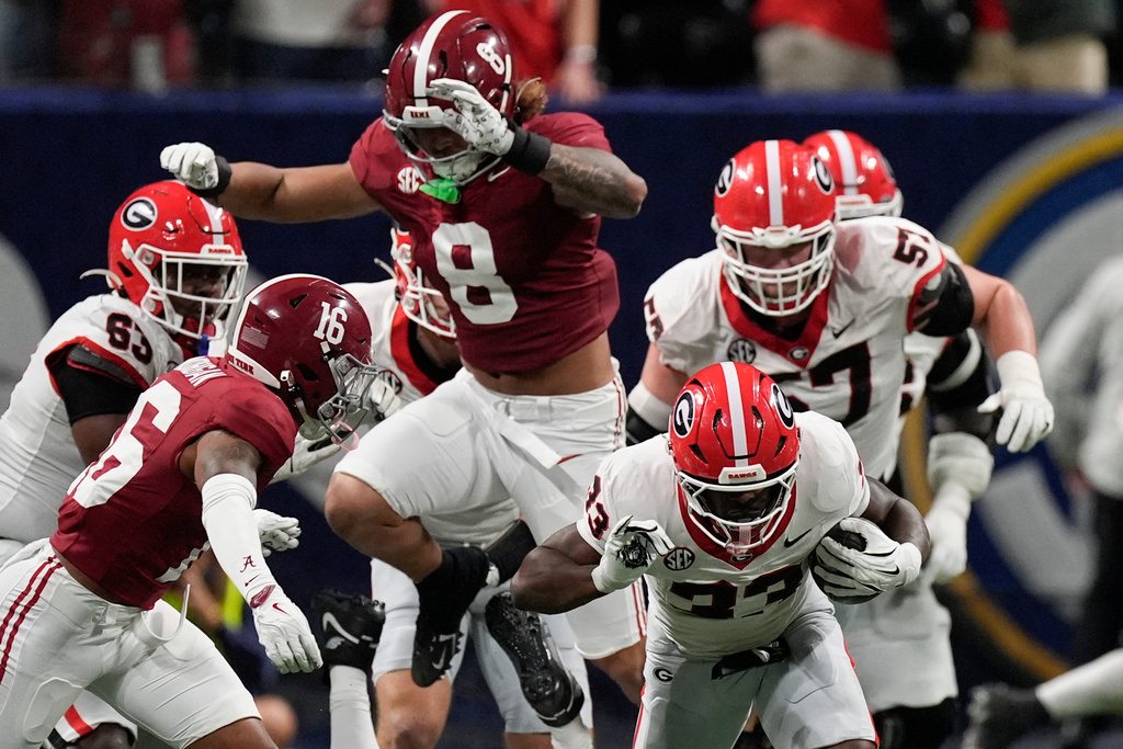 Indiana grabs top seed in College Football Playoff. Alabama and Miami ...