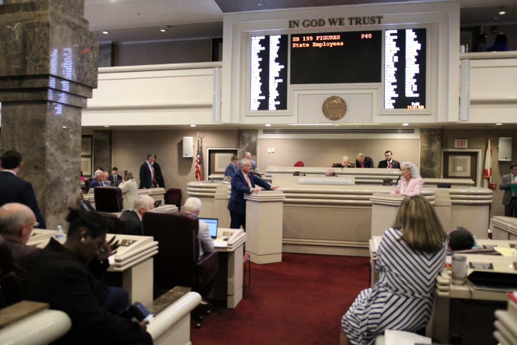 Alabama lawmakers send teacher, state employee parental leave bill to ...