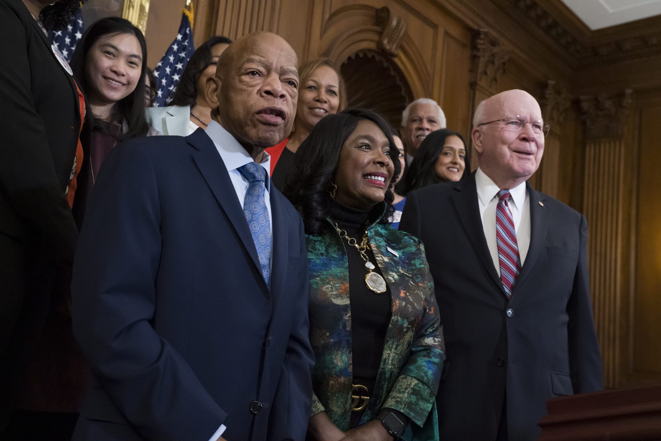 House passes bill to restore key parts of Voting Rights Act - Alabama ...